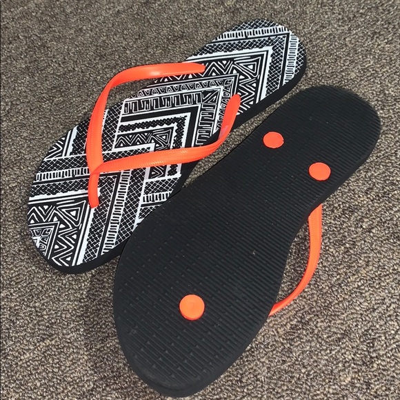 Mossimo Supply Co. | Shoes | Flip Flops | Poshmark